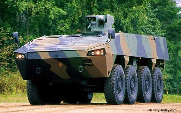 الجيش الباكستاني يستحوذ على 300 ناقلة أفراد مصفحة صينية من طراز ...